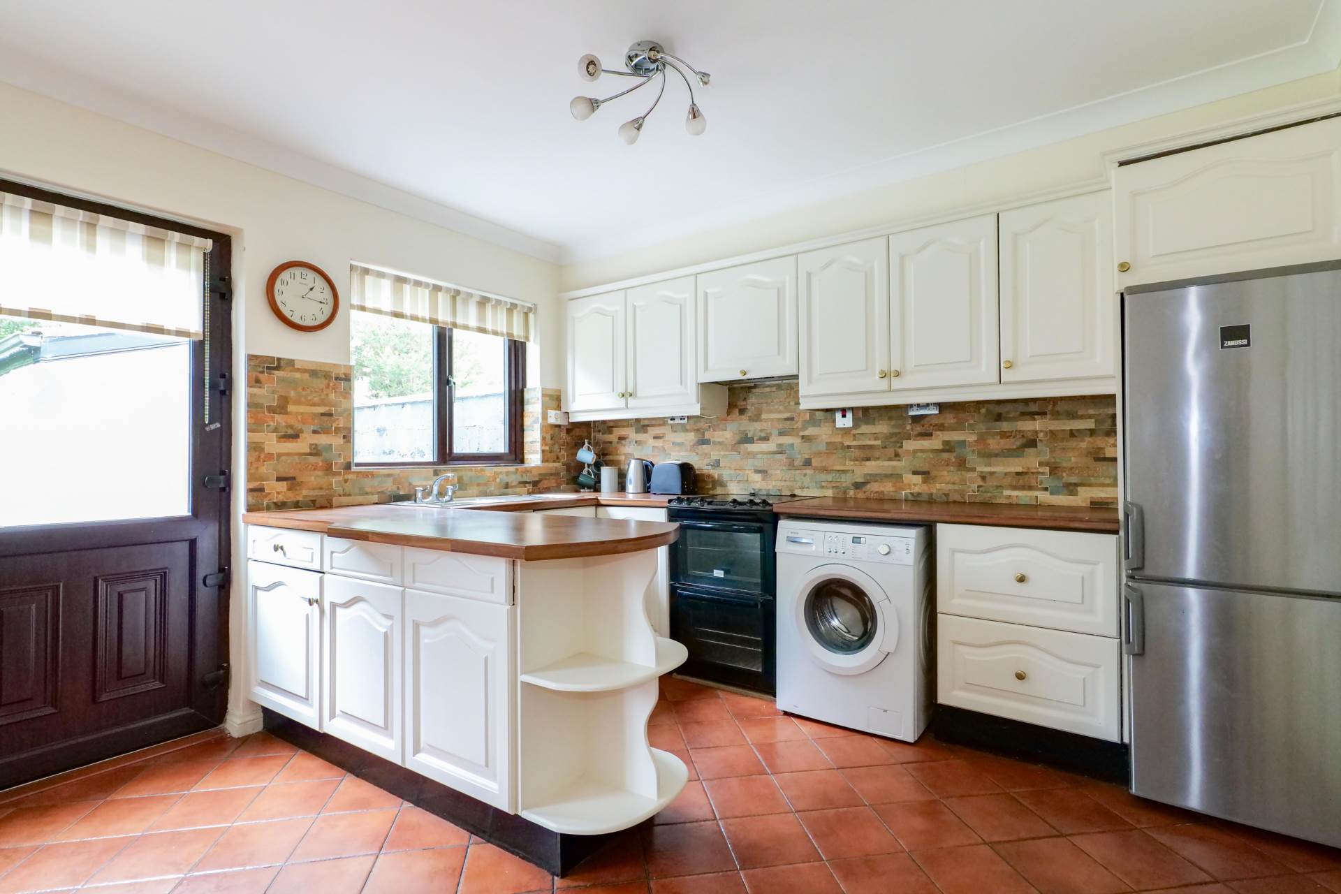 23 Tudor Lawn, Newcastle, Galway – Collerans Auctioneers